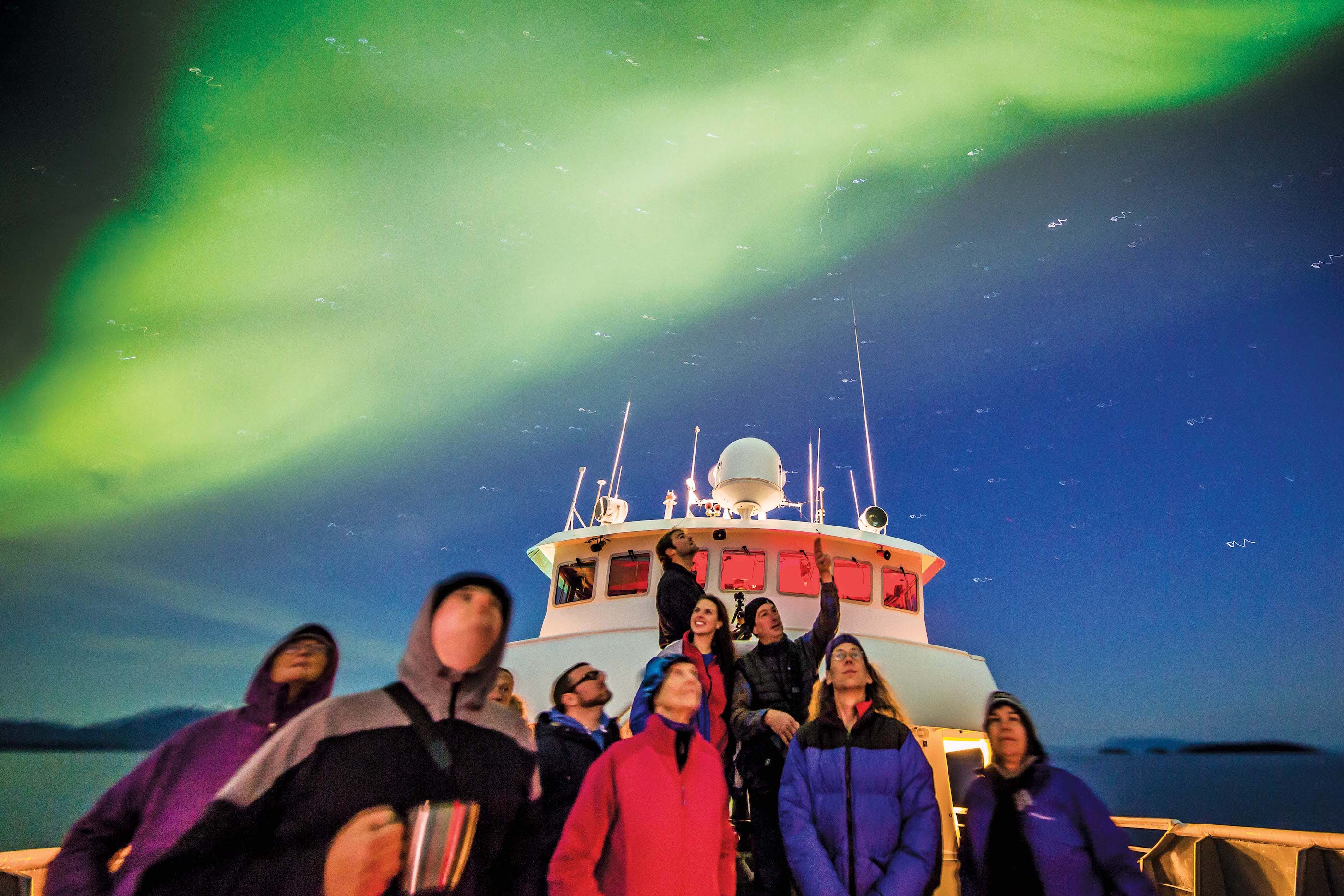 What to Expect: Observing the Aurora Borealis | Lindblad Expeditions